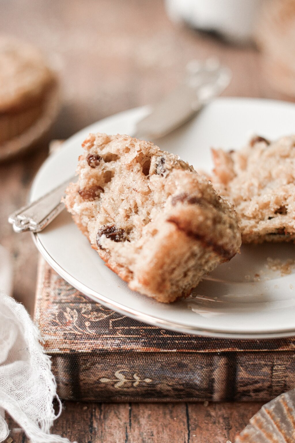 High Altitude Oatmeal Raisin Muffins - Curly Girl Kitchen