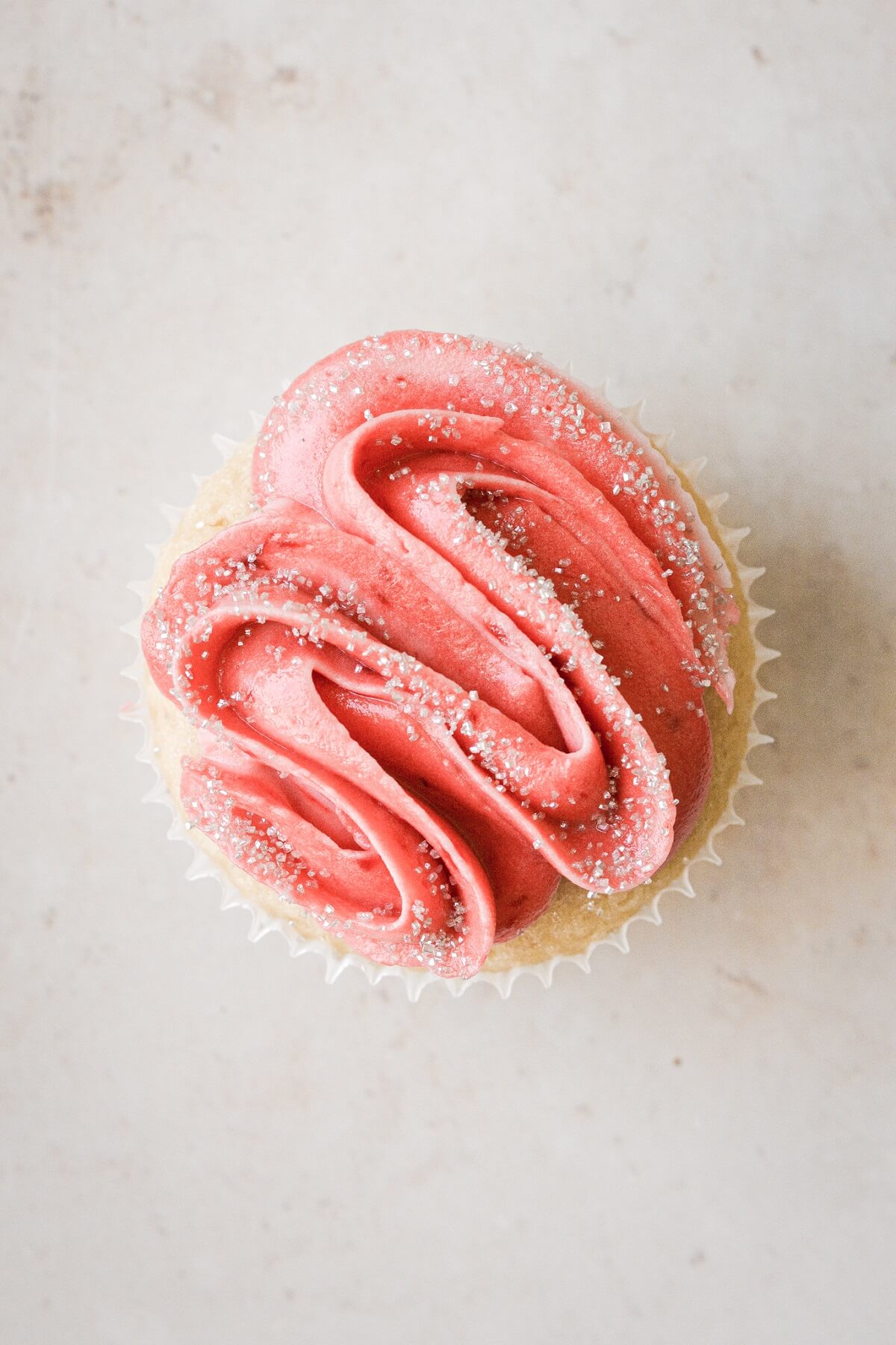 How to Frost Cupcakes 6 Ways with Tip 1M - Curly Girl Kitchen