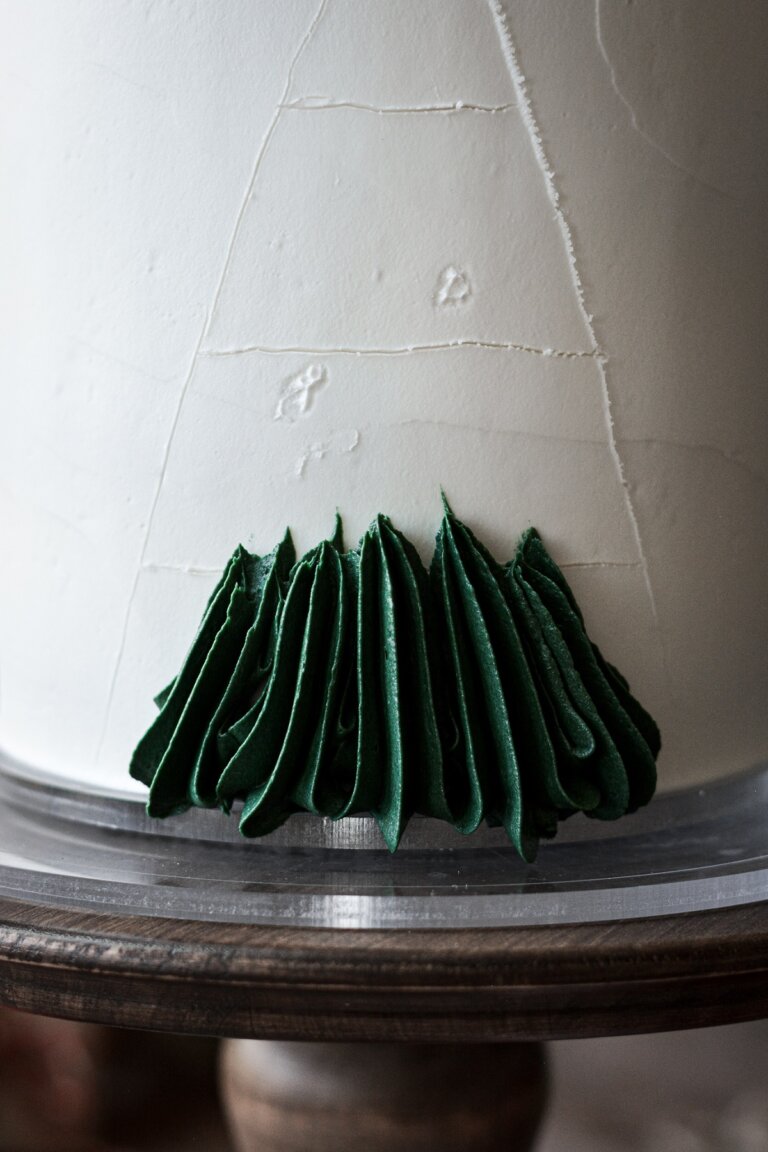 Buttercream Christmas Tree Cake Tutorial - Curly Girl Kitchen