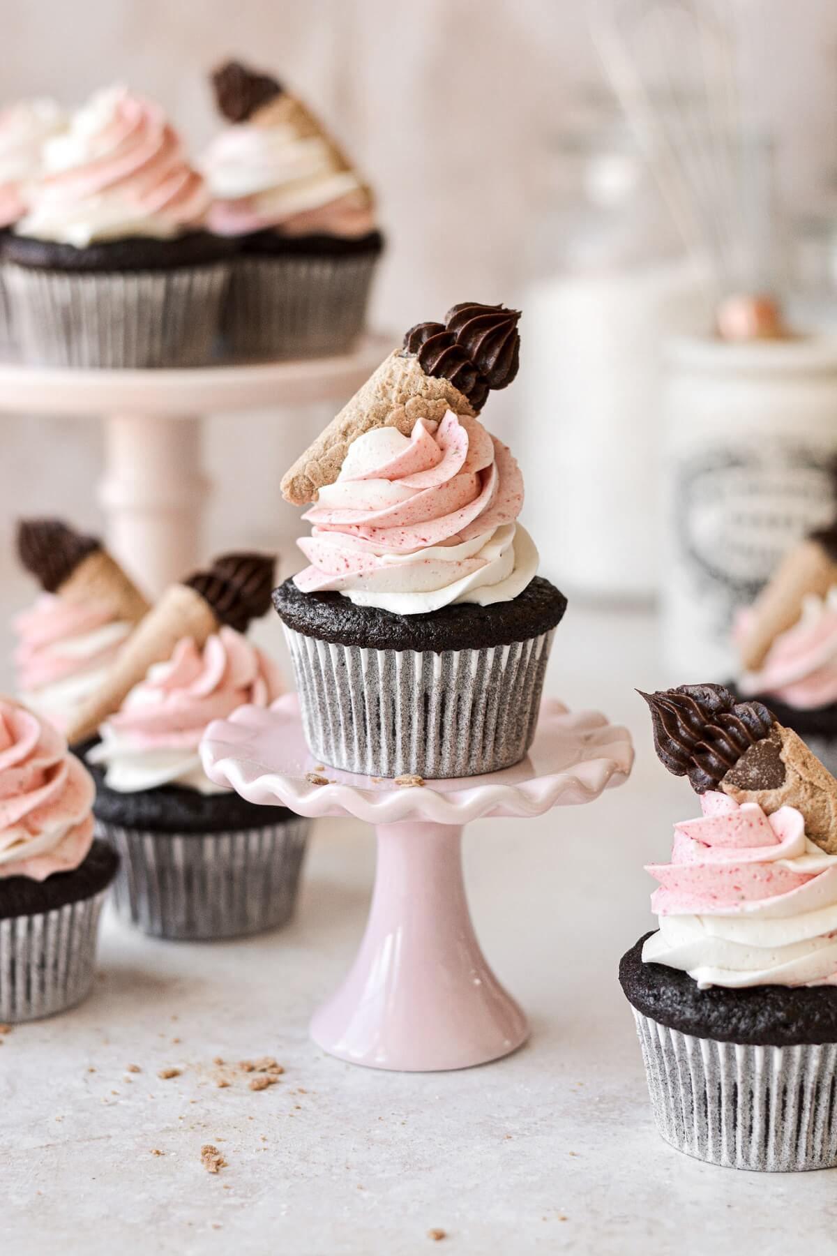 High Altitude Neapolitan Cupcakes (Chocolate Strawberry Vanilla ...