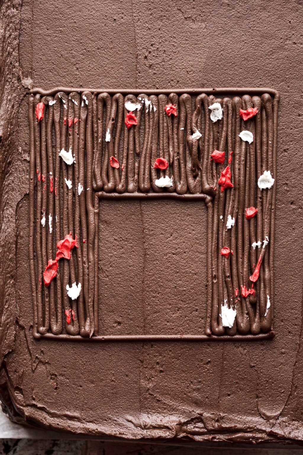 How to Decorate a Christmas Tree Sheet Cake - Curly Girl Kitchen