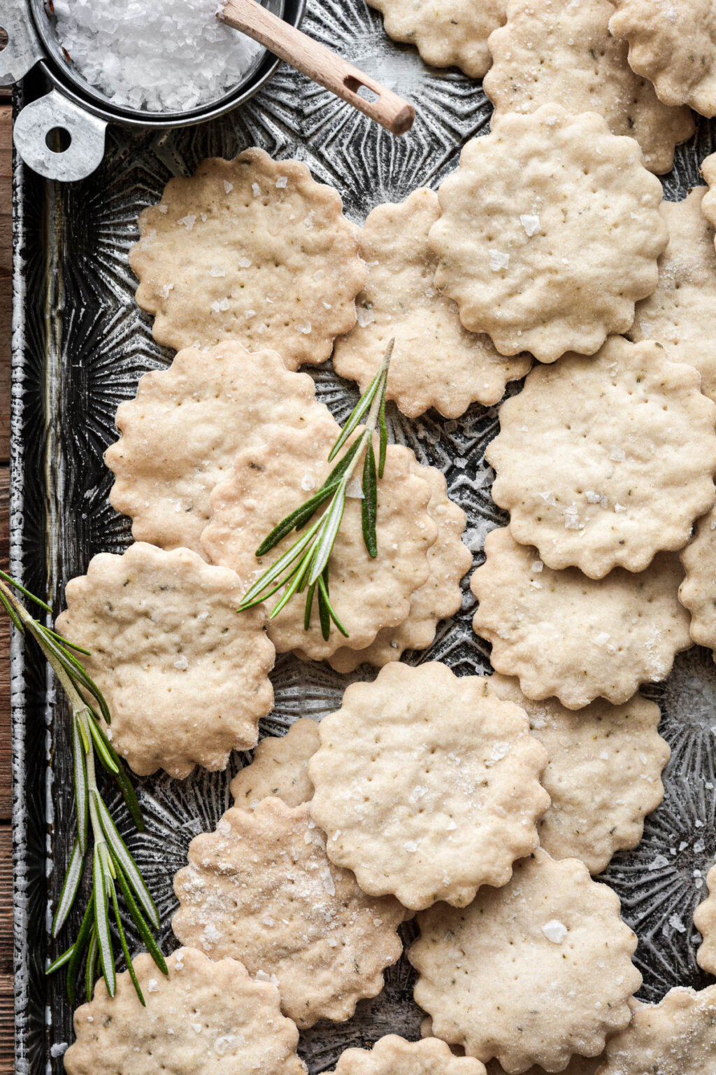 Homemade Rosemary Crackers - Curly Girl Kitchen