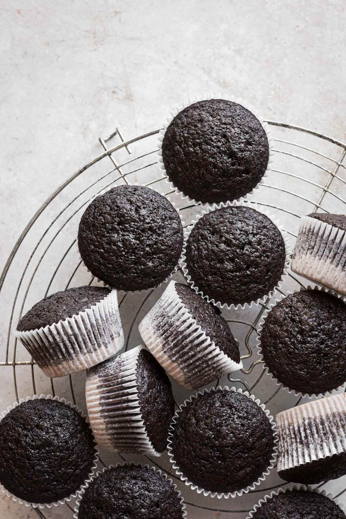 High Altitude S'mores Cupcakes - Curly Girl Kitchen