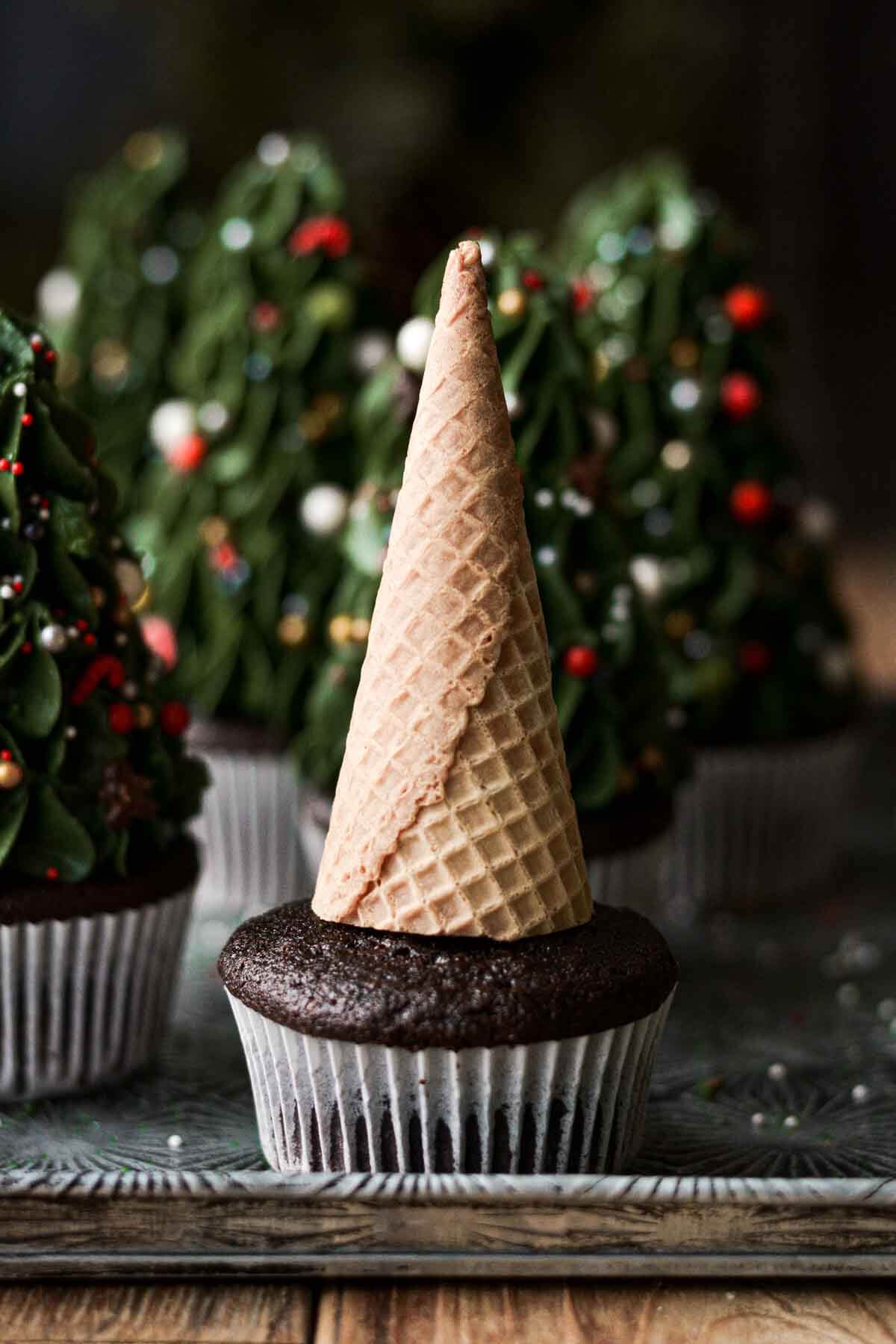 High Altitude Christmas Tree Cupcakes - Curly Girl Kitchen
